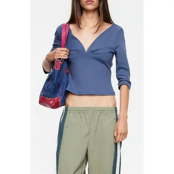 Lioness Canyon V-neck Cropped Top - Midnight Blue