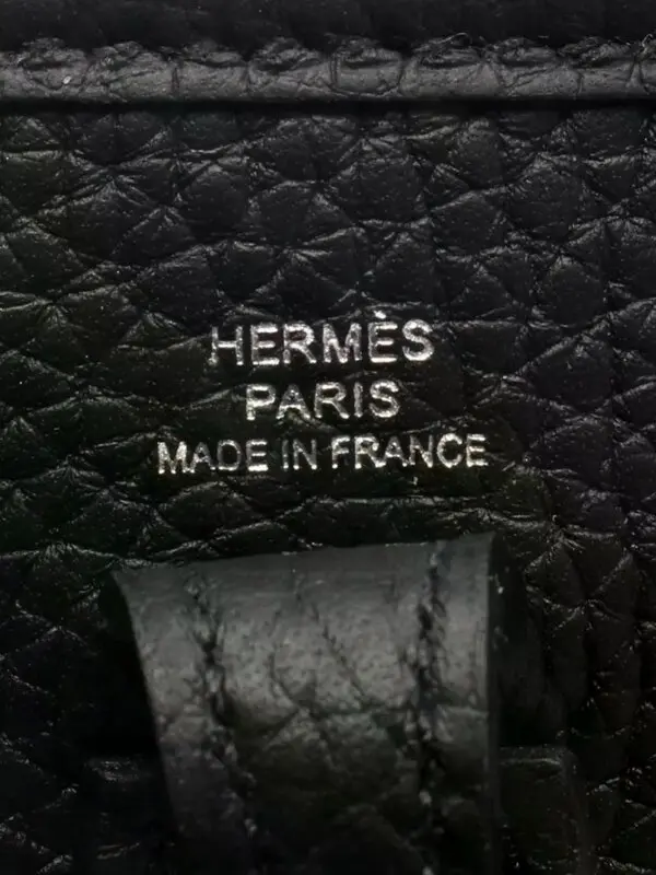 Hermès Clemence Evelyne Tpm 16 Crossbody Bag - Black
