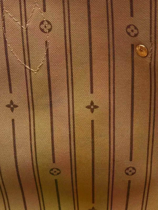 LOUIS VUITTON 2008 Monogram Neverfull Mm Tote Bag