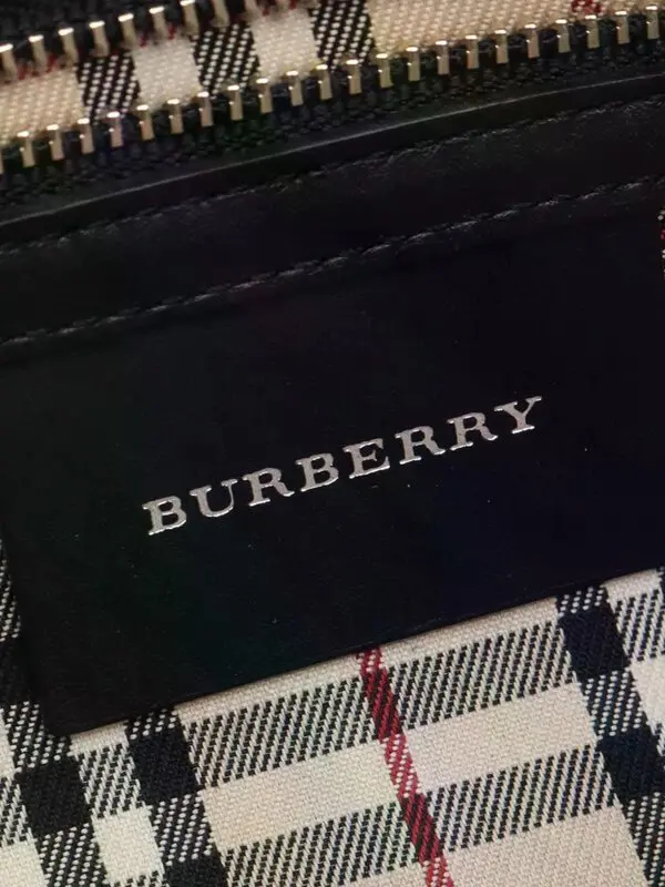 Burberry 1990-2000 Leather Shoulder Bag
