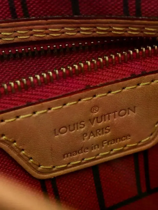 LOUIS VUITTON Monogram Neverfull Mm Tote Bag - Brown