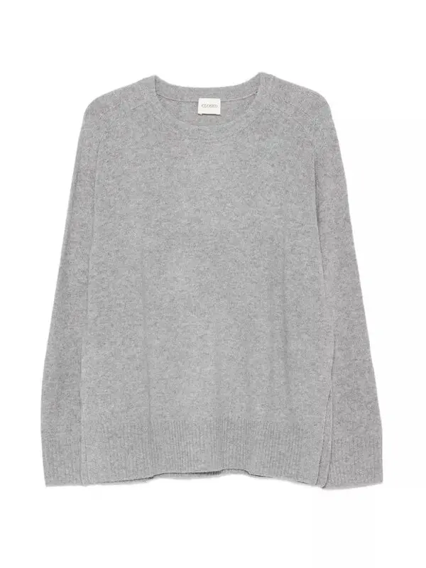 Closed Side-slit Crew-neck Sweater
