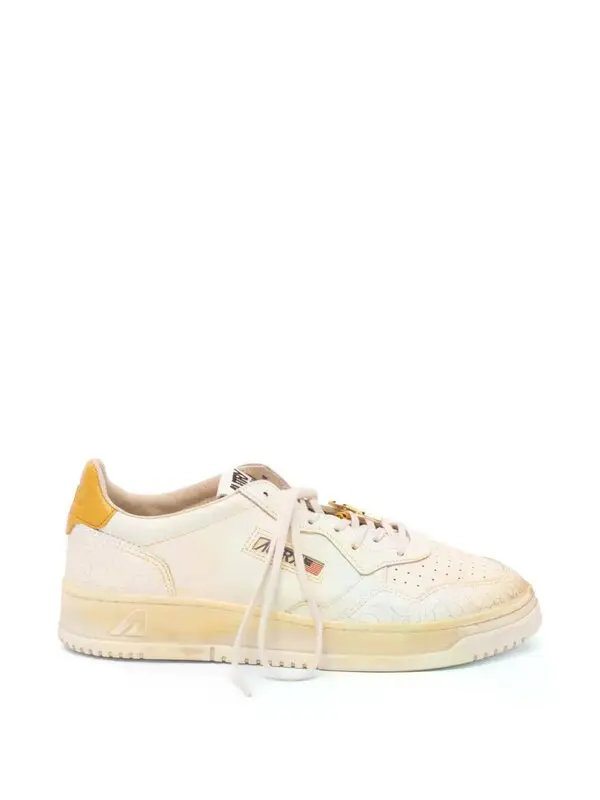 AUTRY Medalist Leather Sneakers - White
