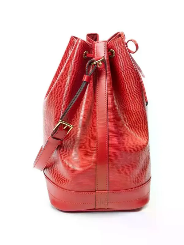 LOUIS VUITTON Gm Noé Bucket Bag - Red