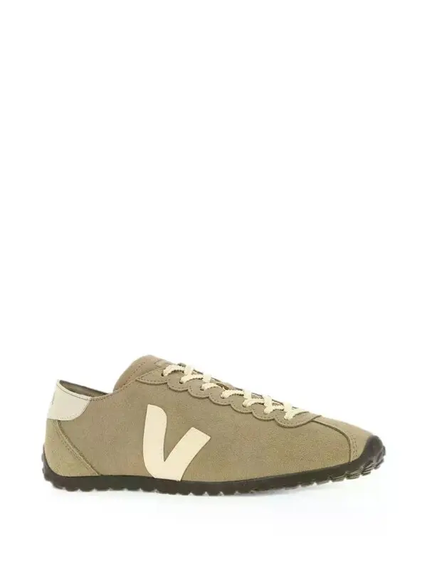 VEJA Cateyes V-logo Suede Sneakers