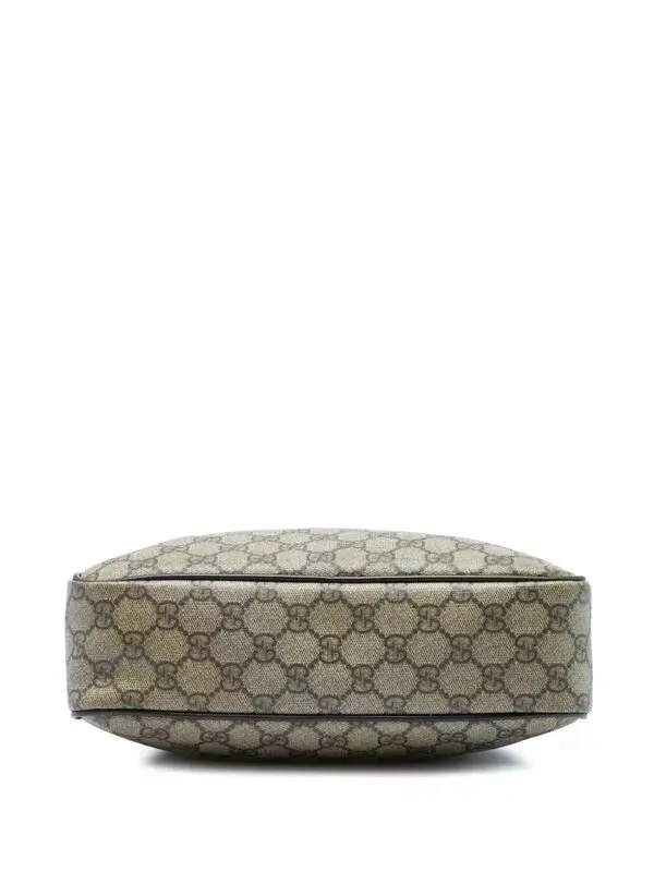 Gucci Gg Supreme Crossbody Bag
