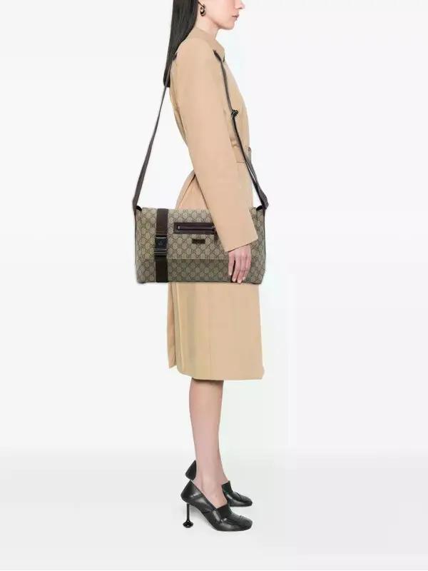 Gucci Gg Supreme Crossbody Bag