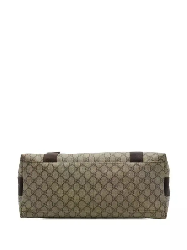 Gucci Gg Supreme Crossbody Bag