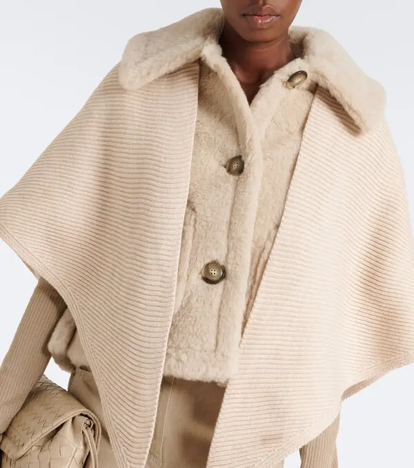 Max Mara Virgin Wool Shawl