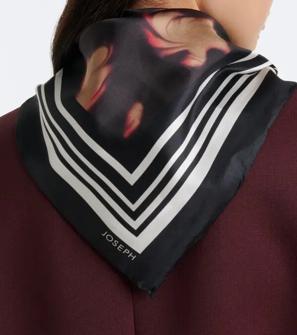 JOSEPH Danica Printed Silk Twill Scarf