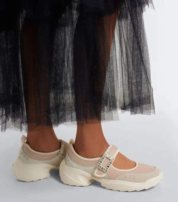 ROGER VIVIER Viv On The Run Embellished Sneakers