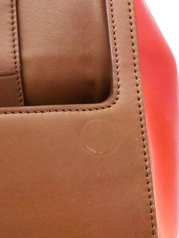 Burberry 2000-2017 Leather Elizabeth Satchel