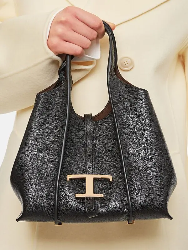 TOD'S Grained Calf Leather Shoulder Bag With Metal Logo - Black