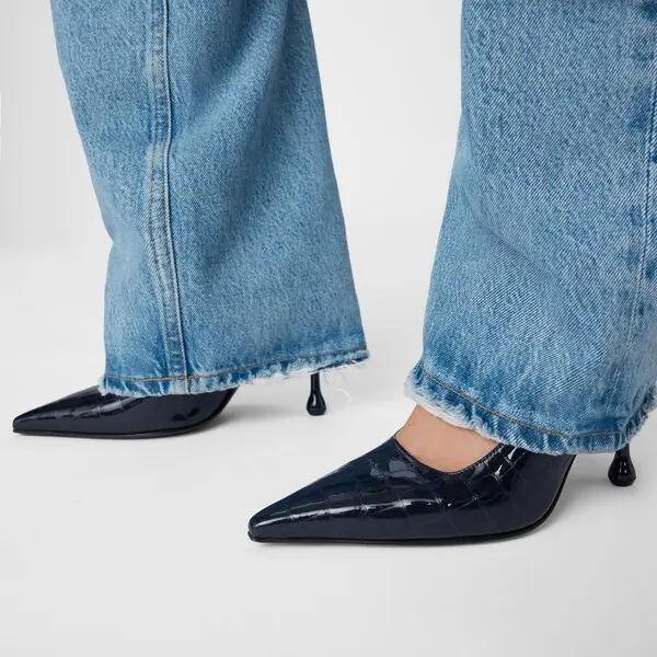 JIMMY CHOO Ixia 95 Shiny Croc Embossed Leather Pumps