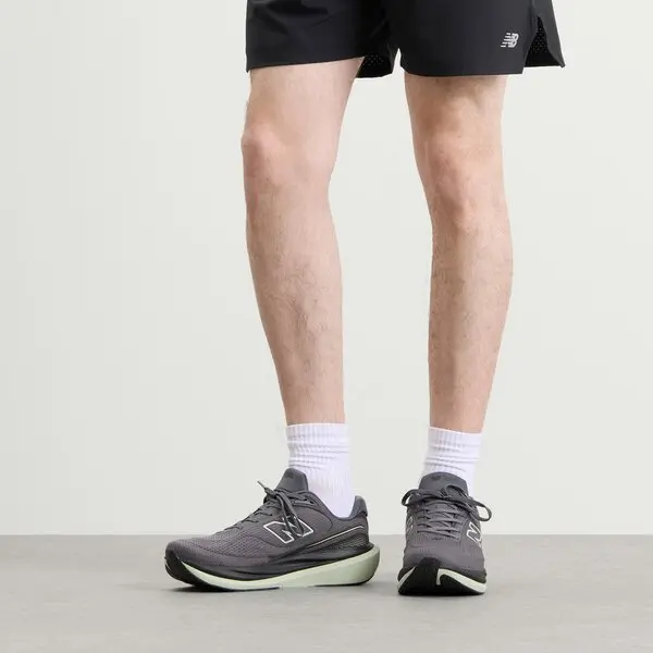 NEW BALANCE 1080v15 Athletic Sneaker
