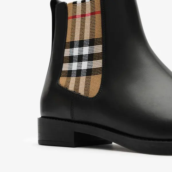 Burberry Leather Hampstead Boots