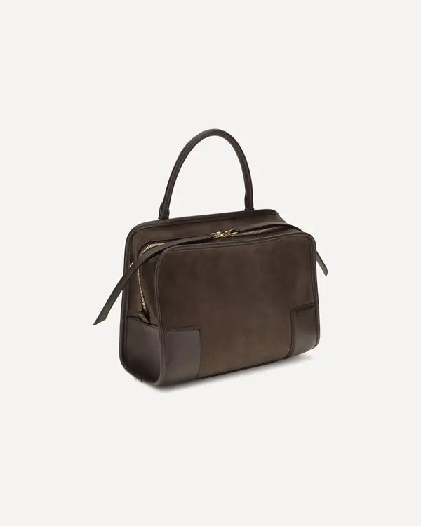 Loewe Medium Amazona Handbag In Calfskin - Brown