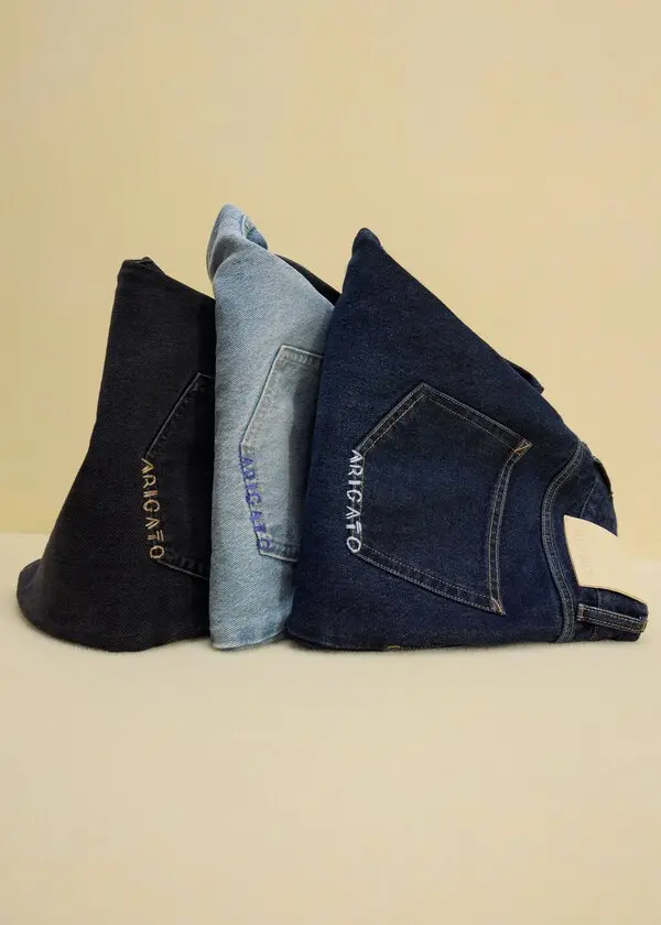 Axel Arigato Zine Fade Relaxed Fit Jeans