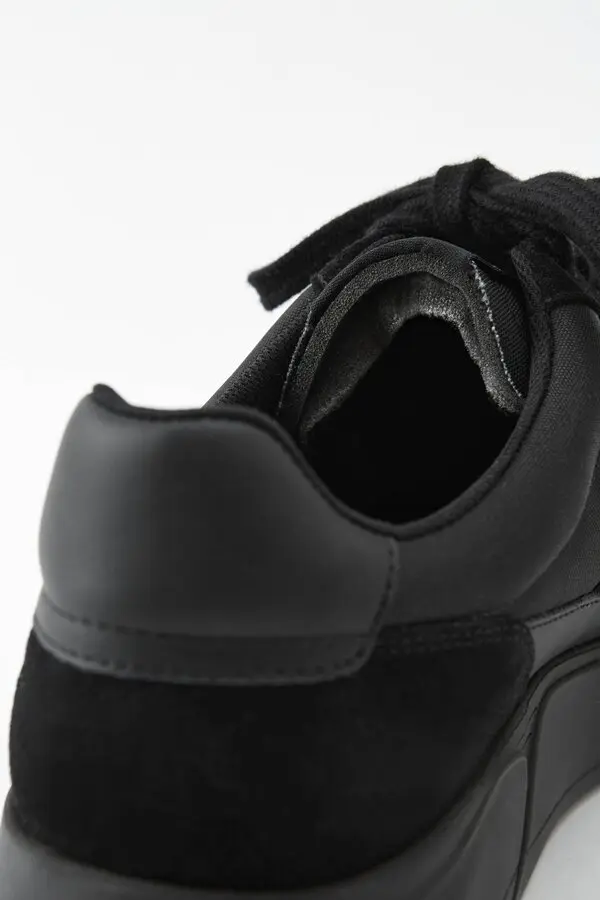 Axel Arigato Genesis Vintage Runner Sneakers
