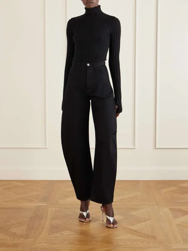 Alaïa Infradito 90 Leather Sandals