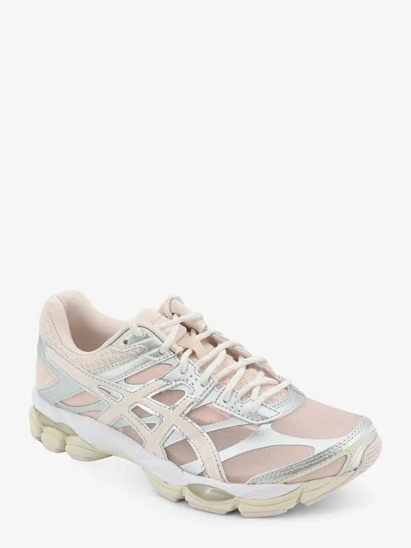Asics Gelcumulus 16 Mesh Sneakers With Contrasting Inserts
