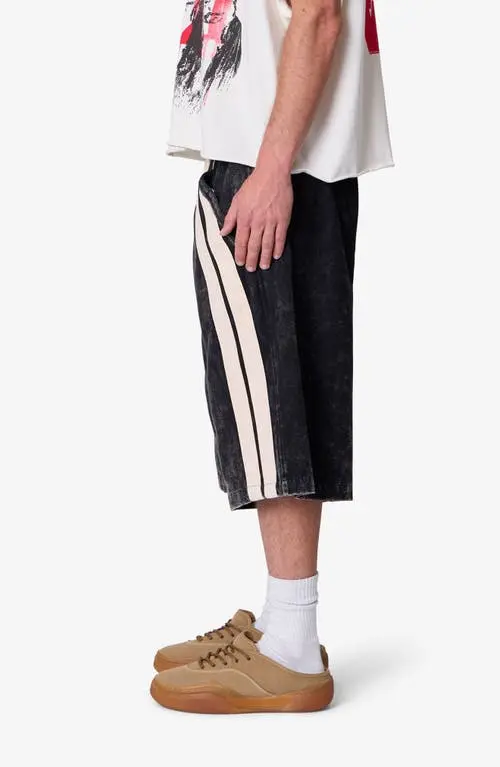 Mnml Ultra Baggy Stripe Twill Shorts