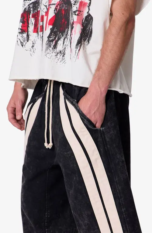 Mnml Ultra Baggy Stripe Twill Shorts