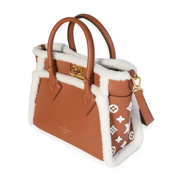 LOUIS VUITTON Caramel Calfskin And Shearling On My Side Pm Bag