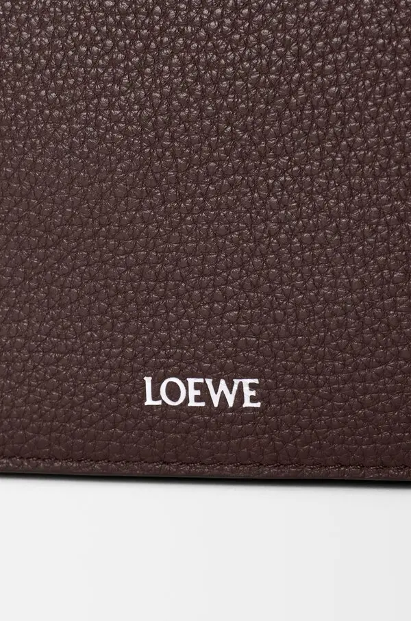 Loewe Pebble Medium Messenger Bag