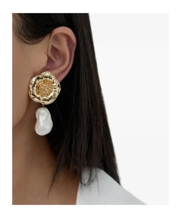 Carolina Herrera Pendant Earrings