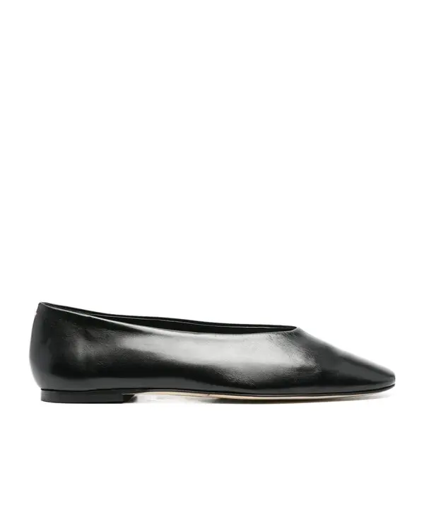 AeydĒ Round-toe Flats