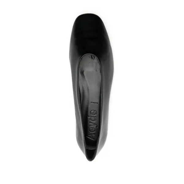 AeydĒ Round-toe Flats