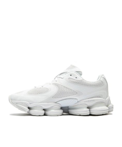 NEW BALANCE Round Toe Lace-up Sneakers - No