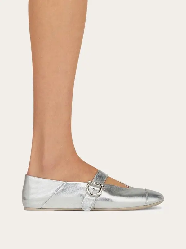 FERRAGAMO Gancini Ballet Flats