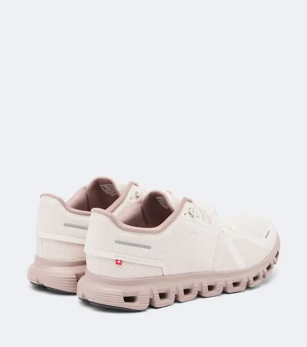 On Cloud 6 Running Sneakers