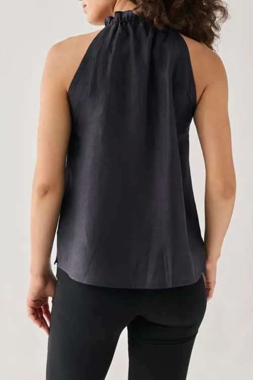 REISTOR Halter Neck Top