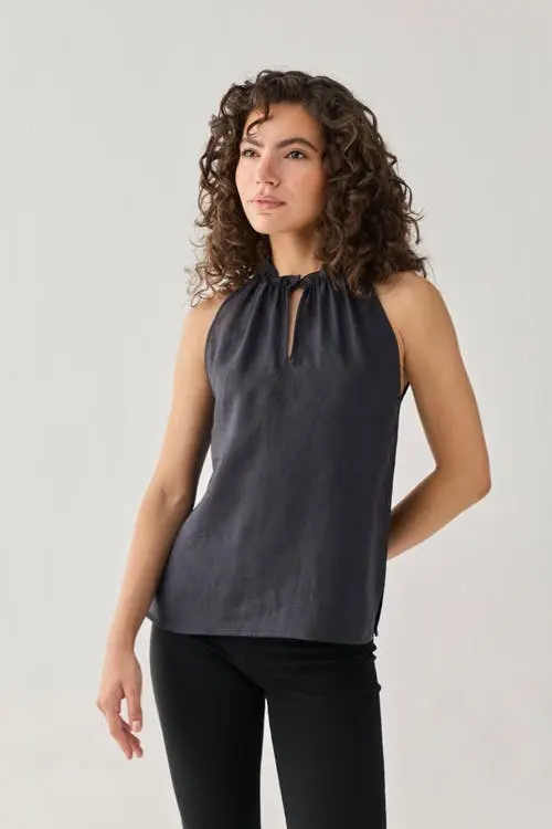 REISTOR Halter Neck Top