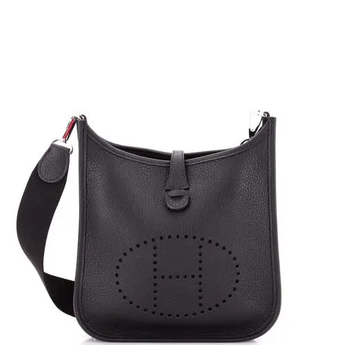 Hermès Evelyne Bag Gen Iii Clemence 23