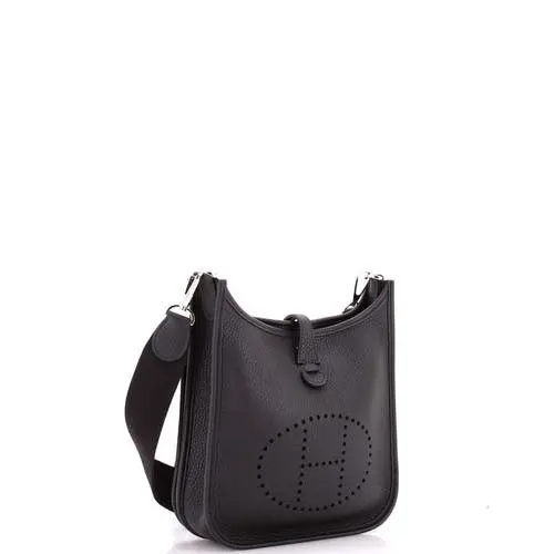 Hermès Evelyne Bag Gen Iii Clemence 23