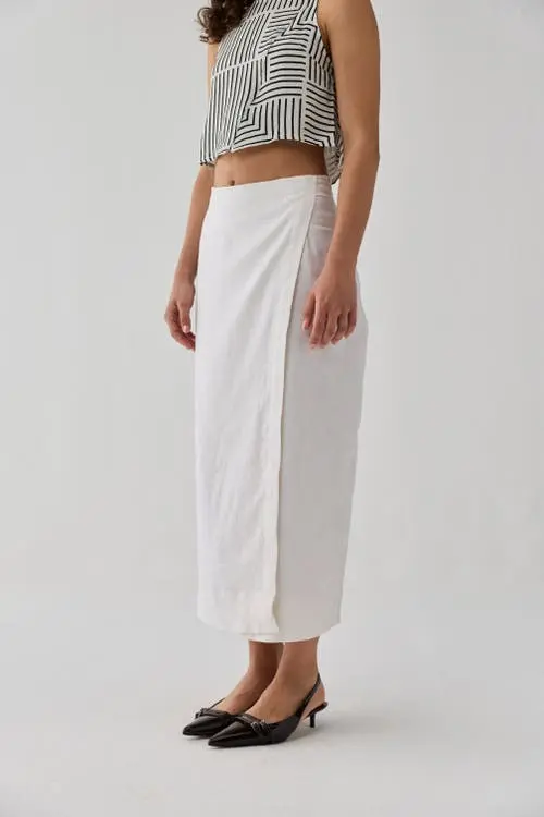 REISTOR Fitted Overlap Midi Skirt