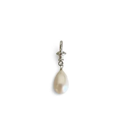 LENI JAMES The Francesca Pearl Drop Charm - White/beige/black