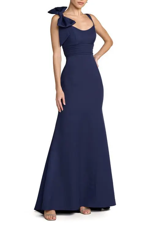 Mac Duggal Petite Sleeveless Crepe Gown With Scoop Neck And Bow Detail - Navy