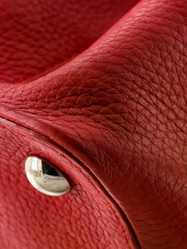 LOUIS VUITTON Capucines Leather Pm Satchel - Red