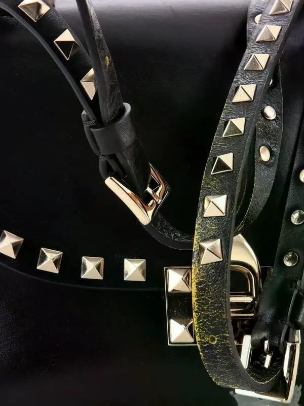 Valentino Garavani Rockstud Flip Lock Flap Bag Leather Small Shoulder Bag - Black