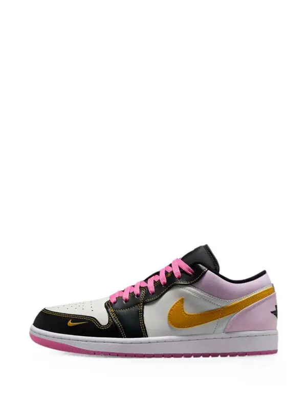 JORDAN 1 Low Se Sneakers