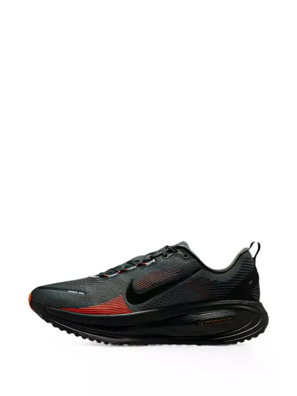 Nike Vomero 18 Sneakers