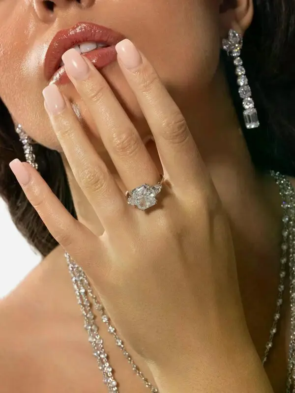 FANTASIA BY DESERIO Radiant Cut Ring