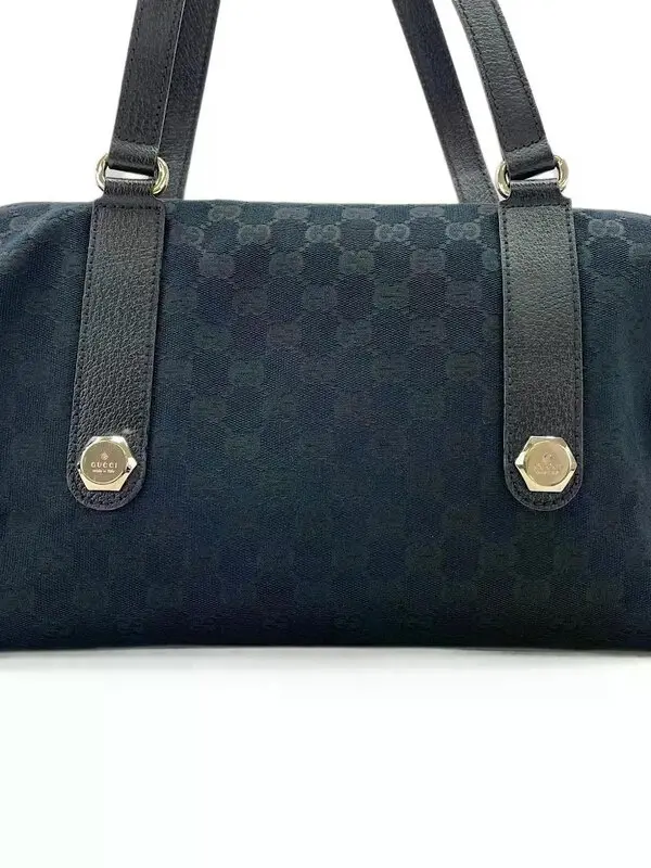 Gucci Gg Supreme Shoulder Bag