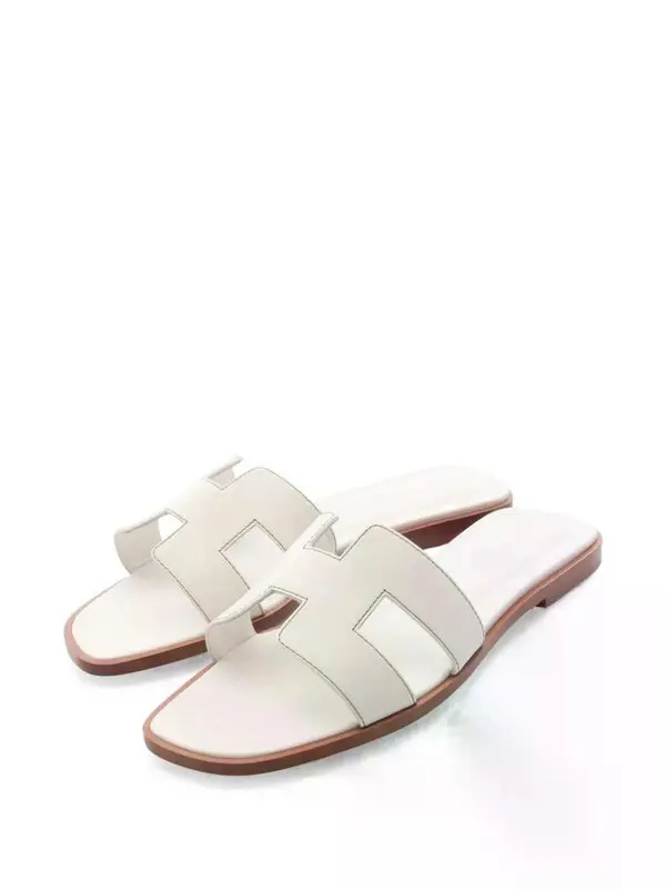 Hermès Oran Calf Leather Sandals - White