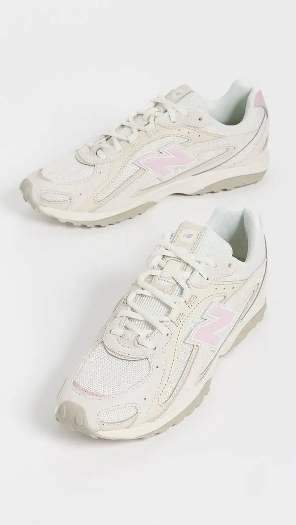 NEW BALANCE 204l Lifestyle Sneakers